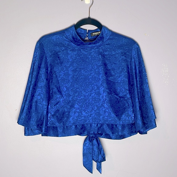 Fashion Union | Tops | Blue Floral Open Back Flowy Sleeve Crop Top ...
